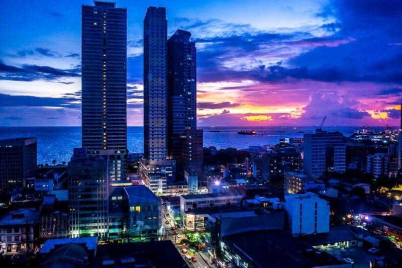 Manila Travel Guide: City Life, History, and Local Experiences