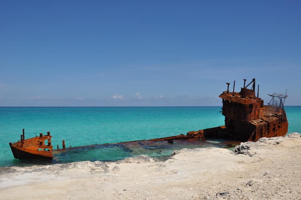 Honeymoon Guide to the Bahamas | Romantic Travel Guide