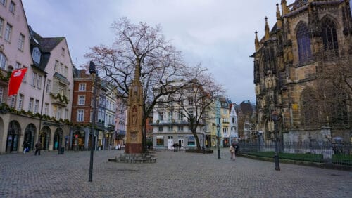 Aachen Travel Guide: Thermal Springs and Historic Treasures