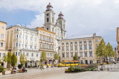 Linz Travel Guide: A Blend of Art, Innovation, and History