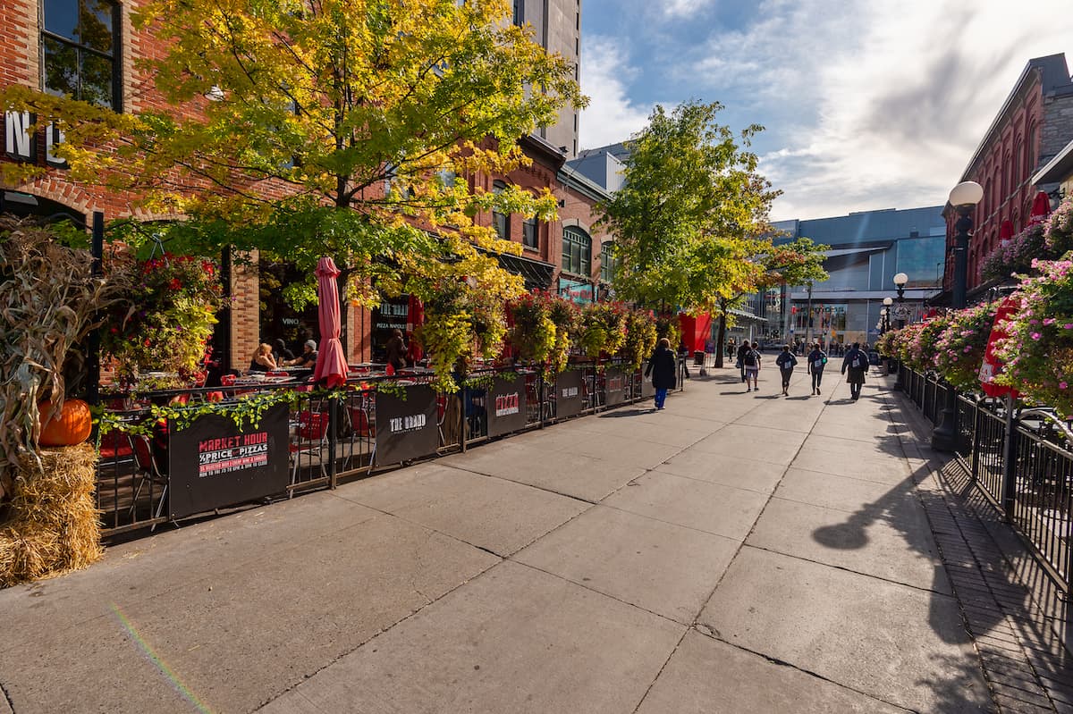 Where to stay in Ottawa [Best Places to Stay for 2026]