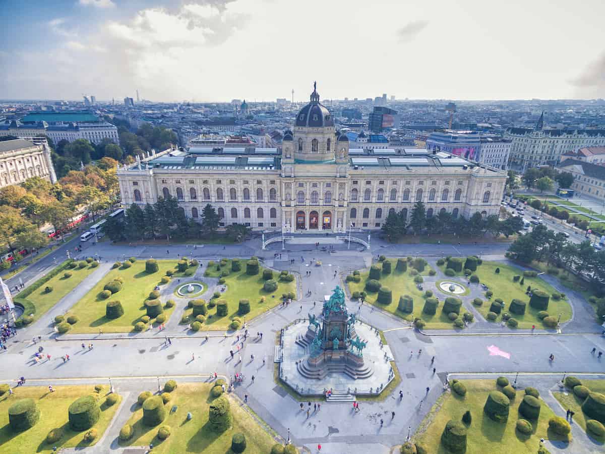 Vienna Travel Guide: Imperial History and Modern Elegance