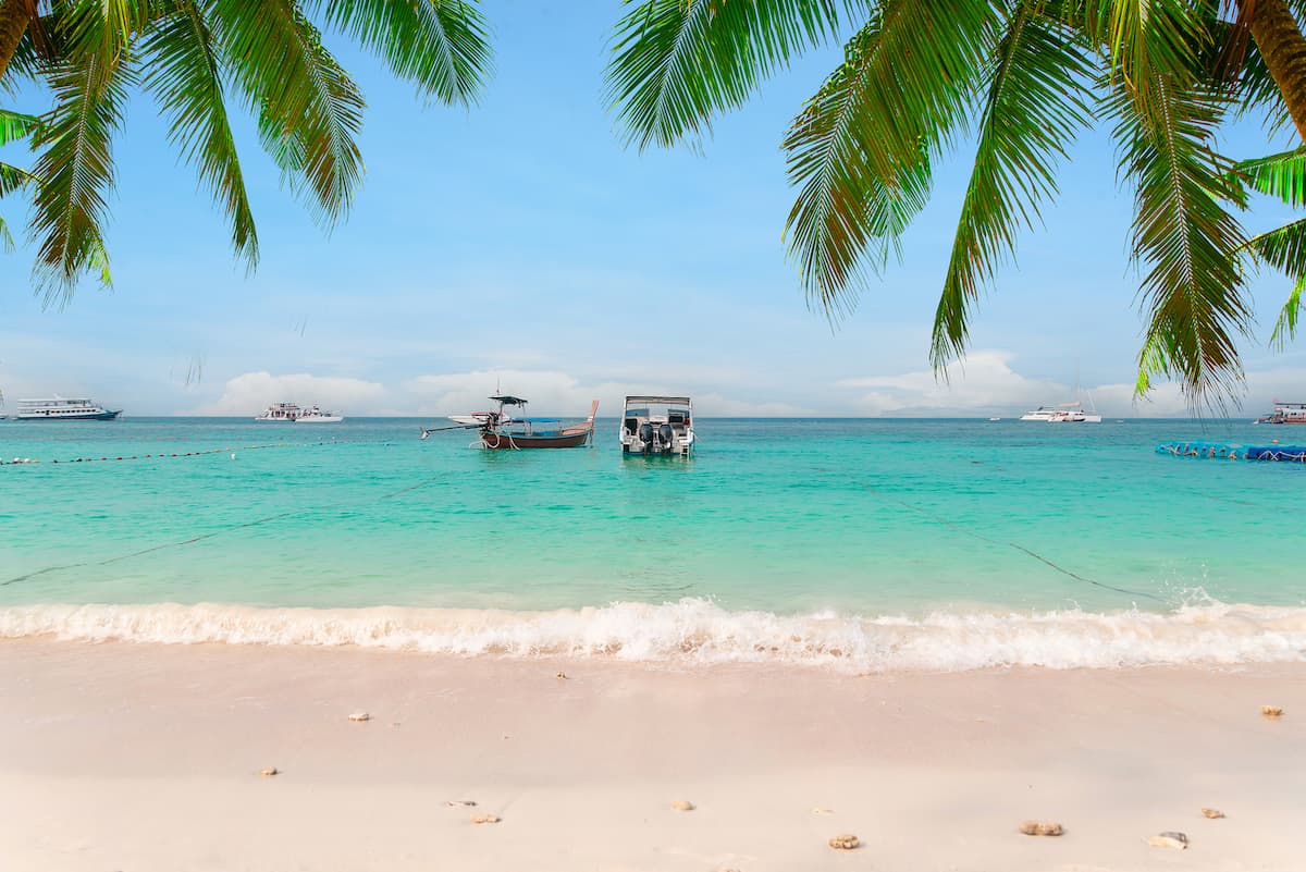 6 of the Best Phi Phi Island Tours from Phuket in 2026