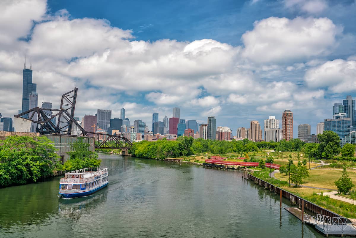11 of The TOP Chicago River Boat Tours in 2026