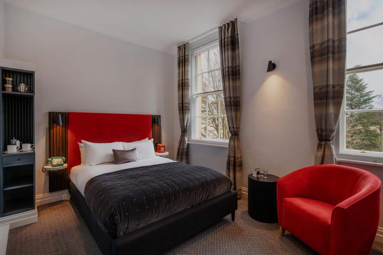 Bristol Travel Guide: Street Art, Harbourside Views, and Local Culture