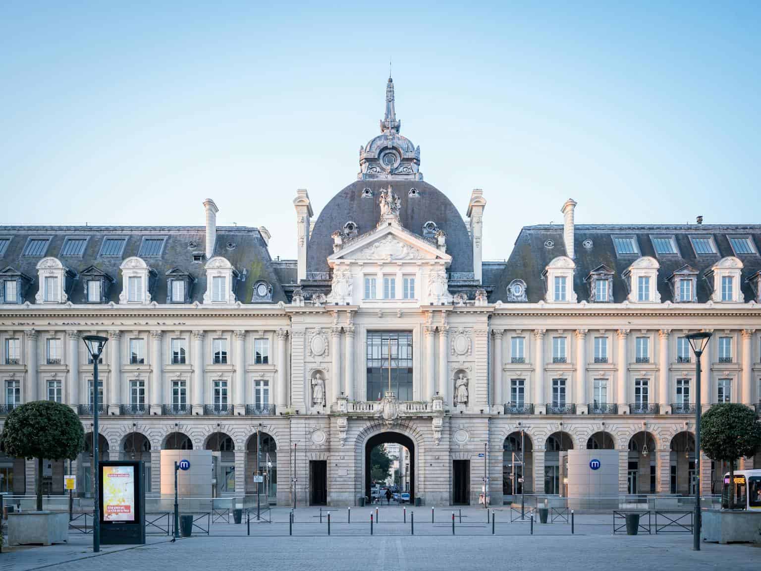 Rennes Travel Guide: Gateway to Brittany and Local Traditions